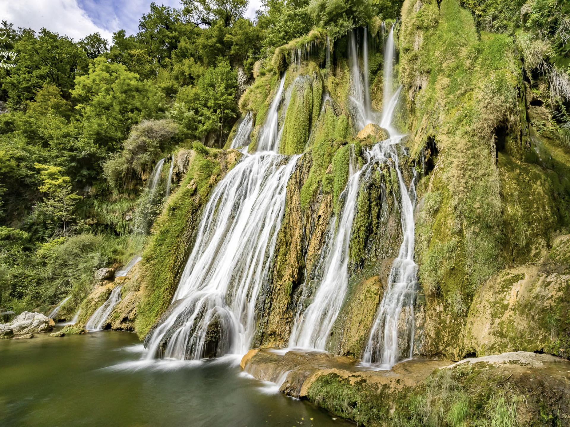Hikes along the waterfalls | bugeysud